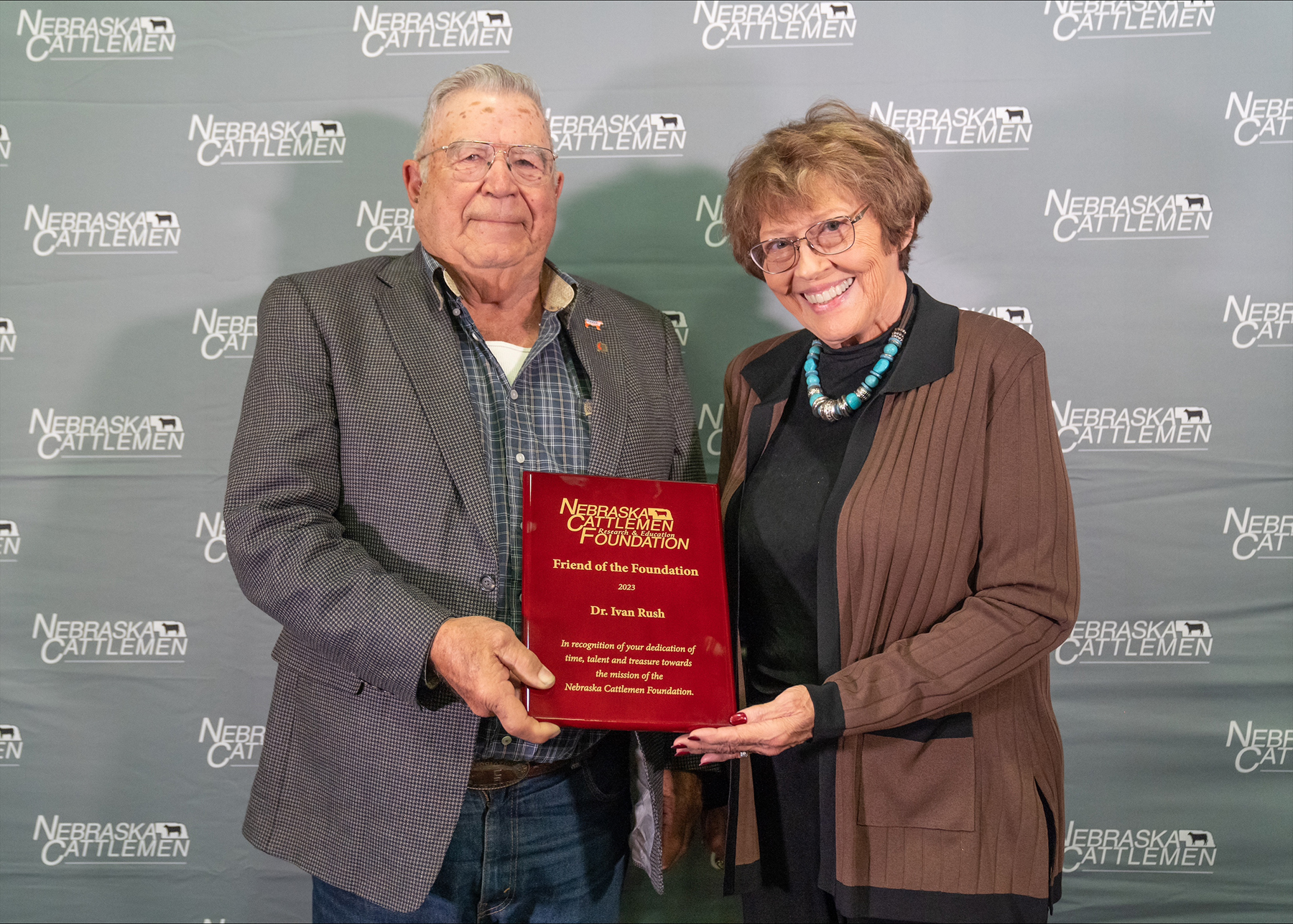 Scottsbluff Cattleman Receives Award for Commitment to Beef Industry ...