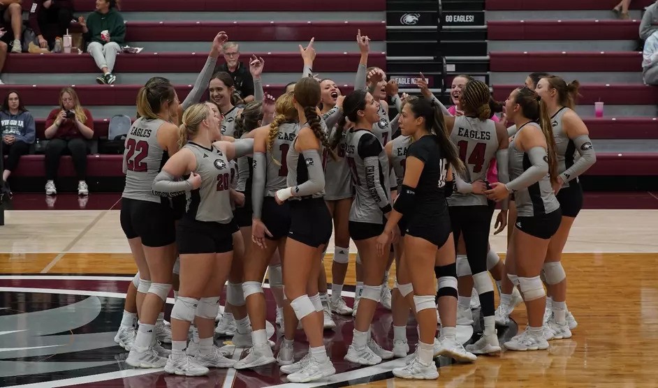 CSC Volleyball Wins Five Set Thriller – KCSR / KBPY