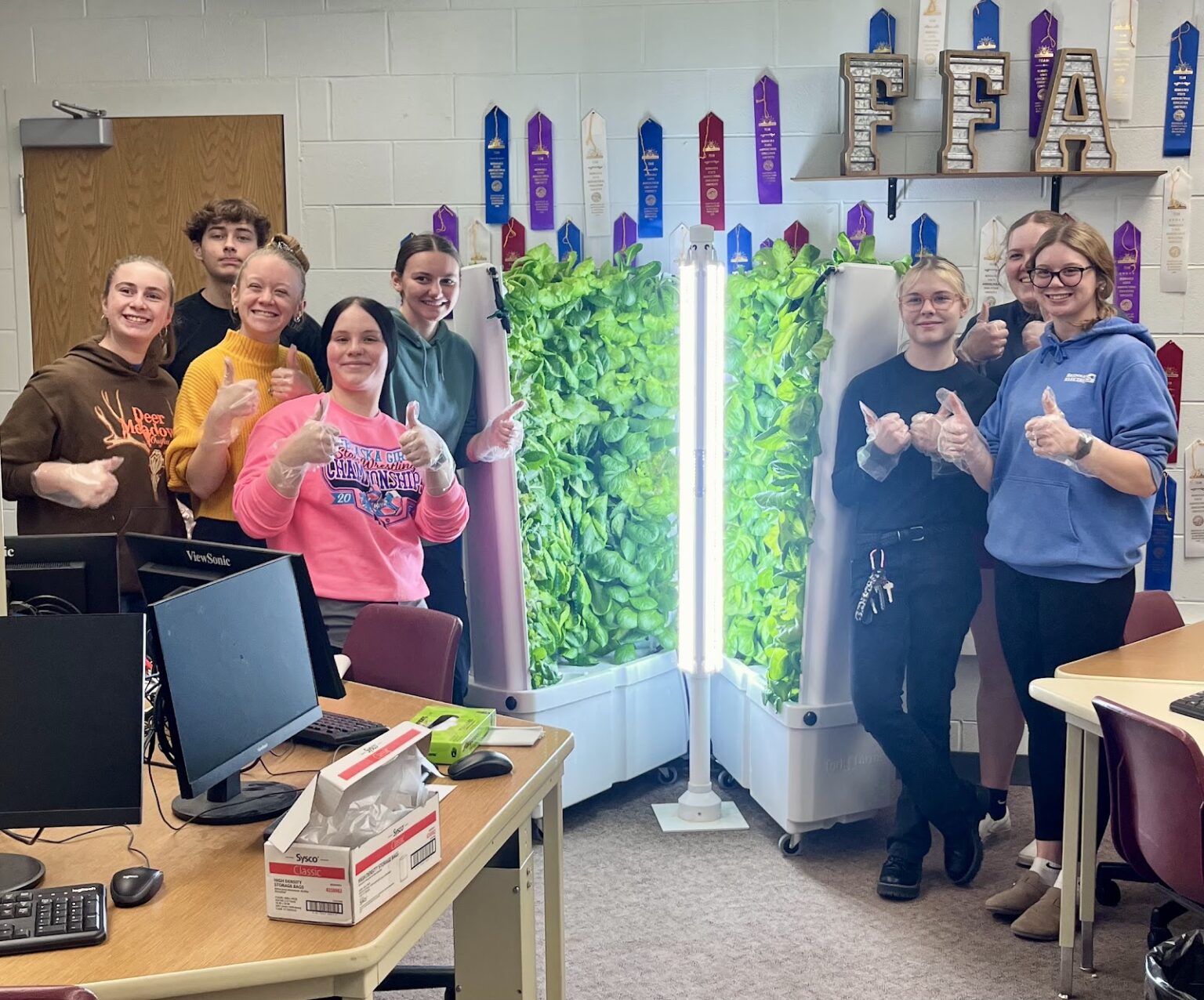 Chadron High School Class Growing Lettuce for School Cafeteria – KCSR ...