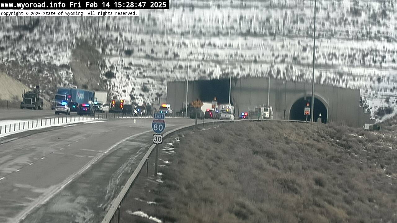 Tunnels Closed on I-80 West of Green River, WY After Vehicle Pileup ...
