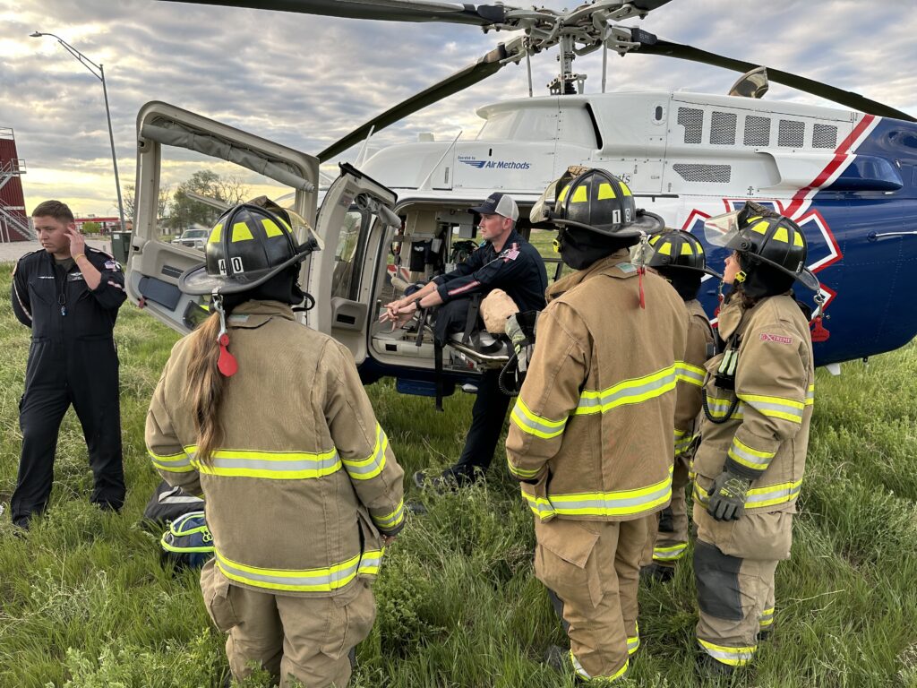 Chadron Fire Department Brings in Helicopter for Training – KCSR / KBPY