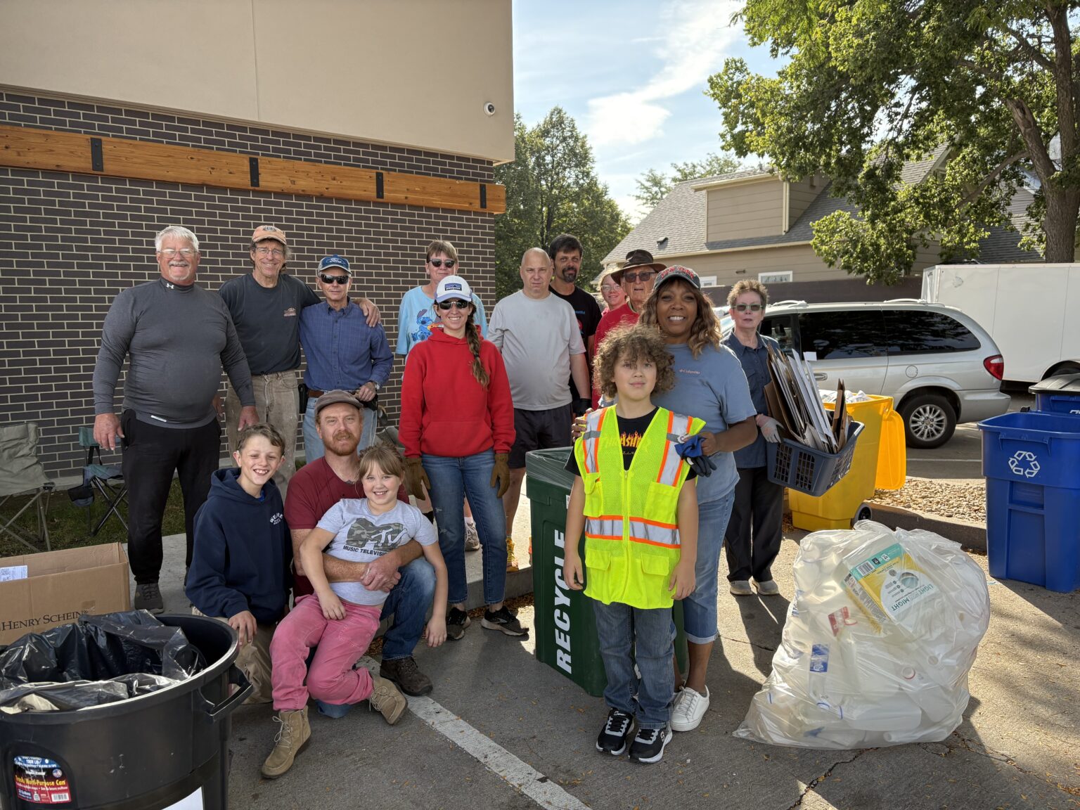Volunteer Recycling in Chadron – KCSR / KBPY
