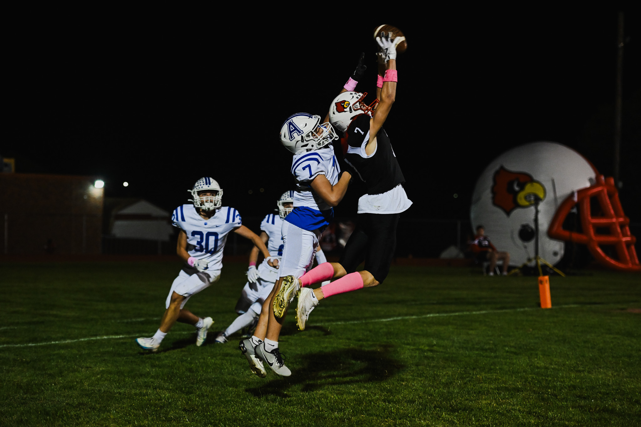 Cardinals Race Past Bulldogs – KCSR / KBPY