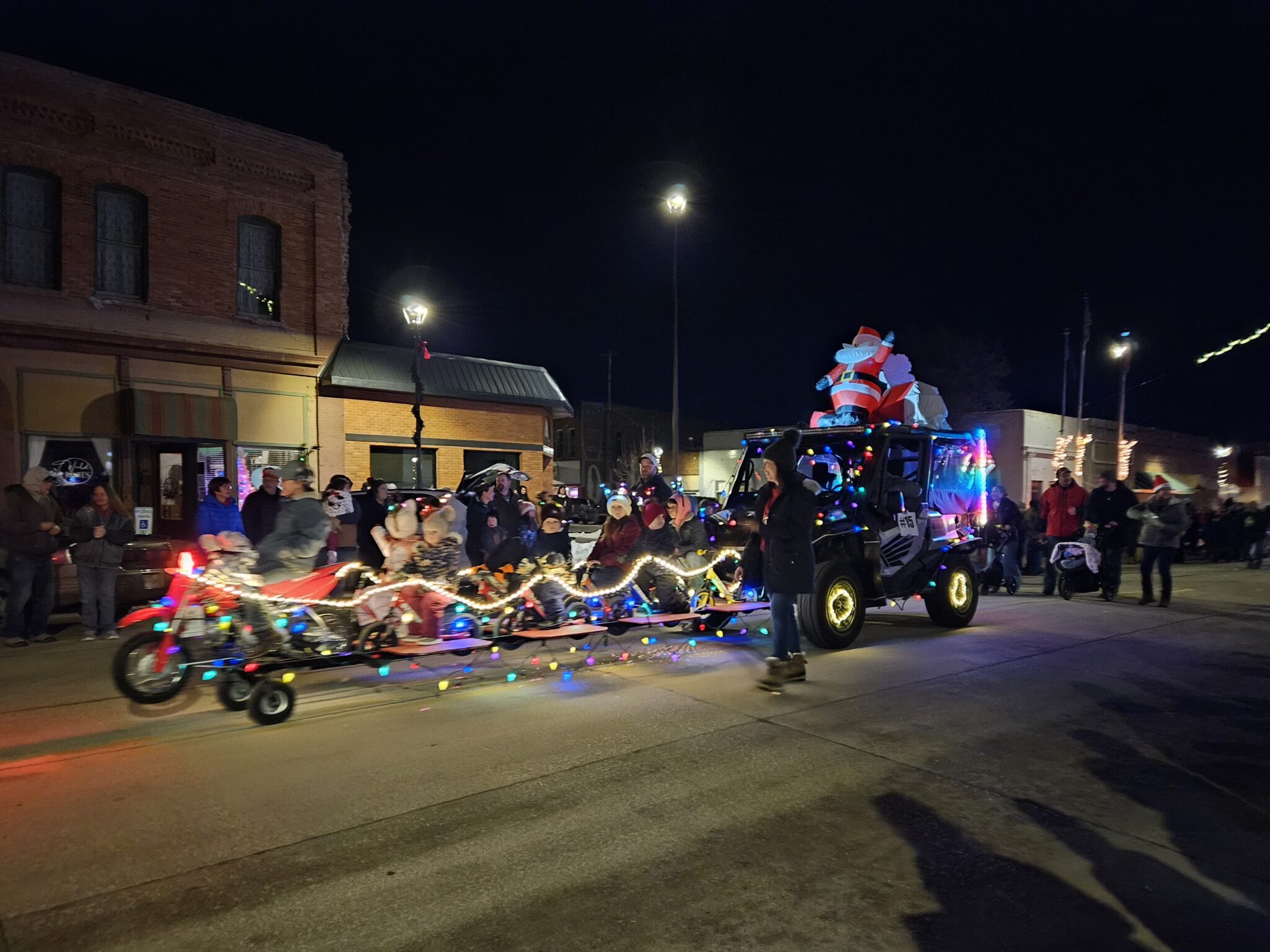 KCSR/KBPY Parade Of Lights 2025 – KCSR / KBPY