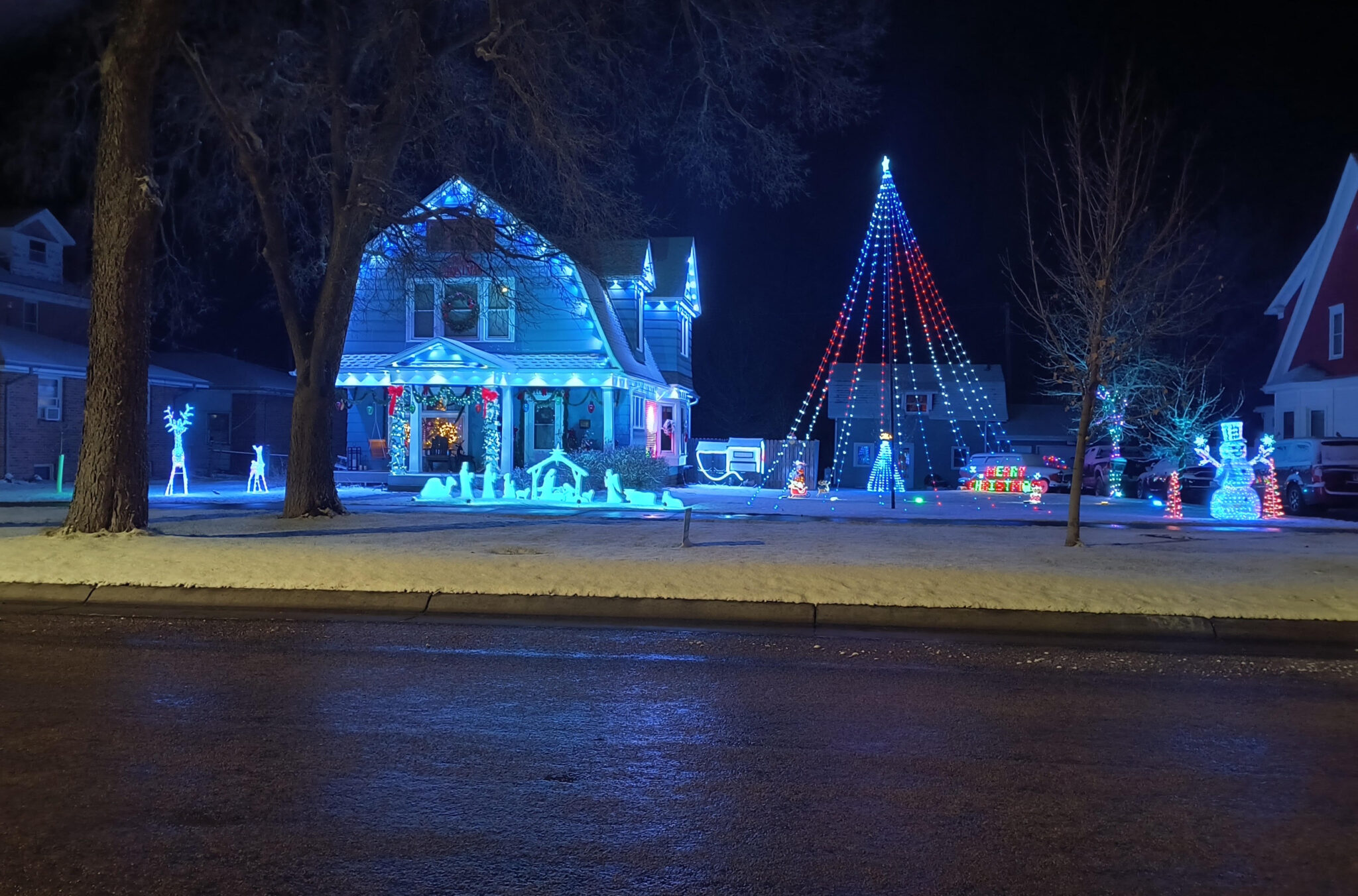 Chadron Chamber of Lights Winner – KCSR / KBPY