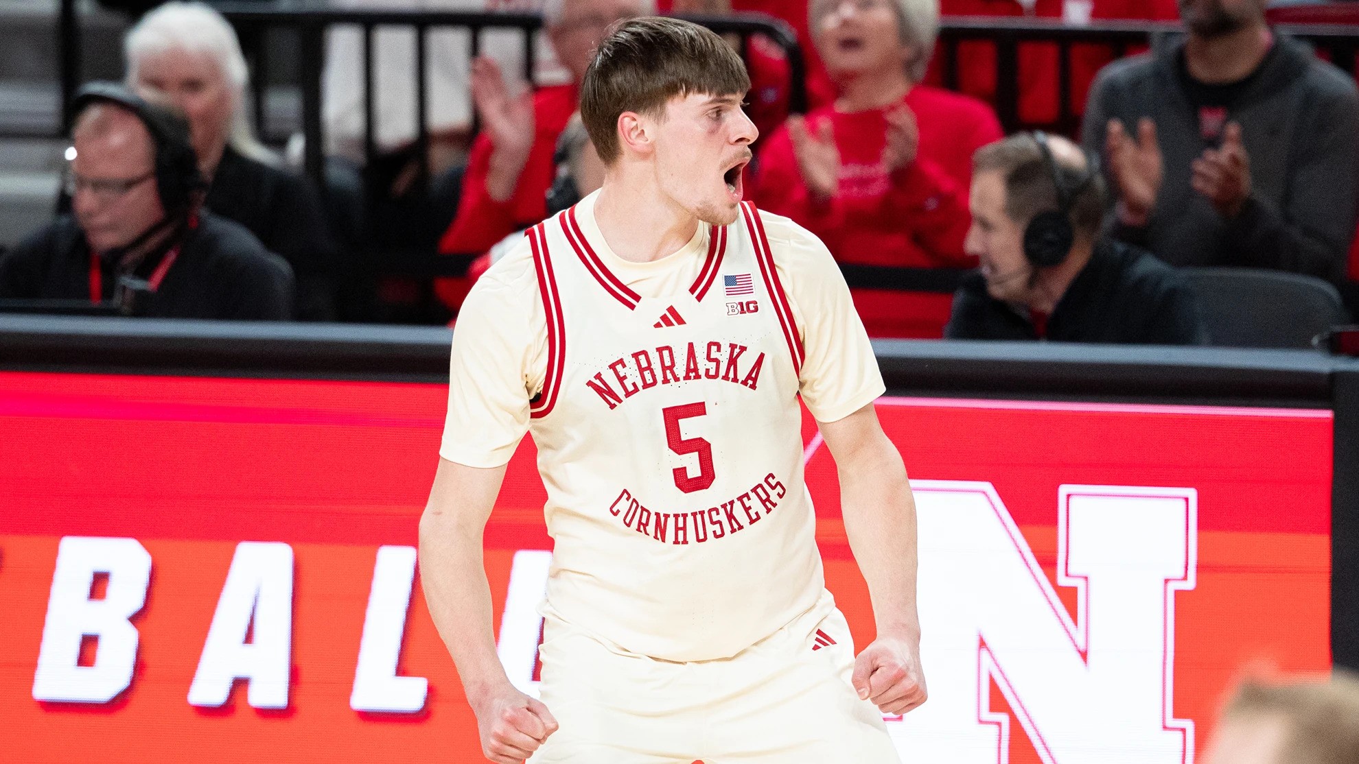 Frager Named Big Ten Freshman of the Week – KCSR / KBPY